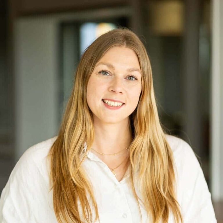 Michelle Tarling | Meet Team | Consultant – Nine Feet Tall